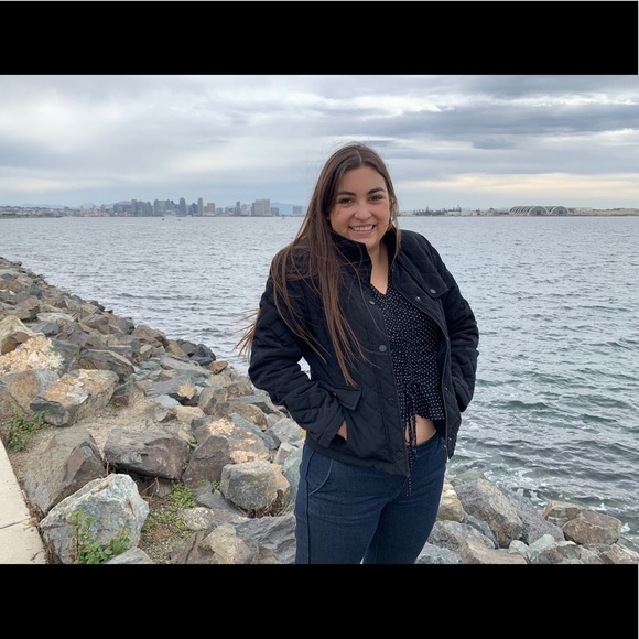 Alana's Closet (@alana__rae) | Poshmark